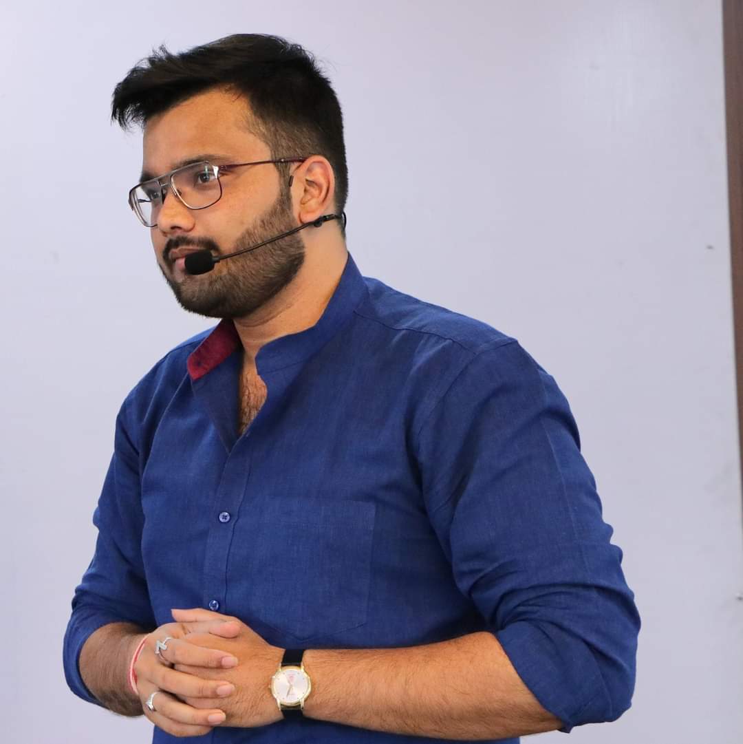 Mahesh Mankar – A Rising Astrologer shares “How Interest becomes Profession” - Fox Story India